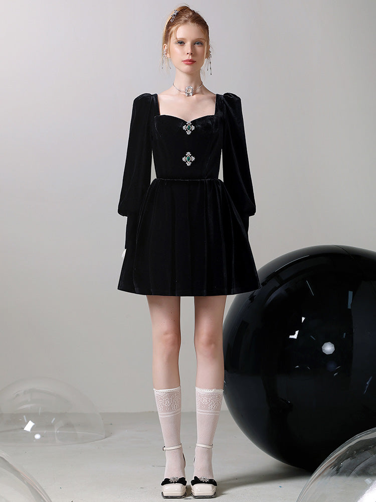 High-End Flare Stone Bijou Velvet One-Piece – ARCANA ARCHIVE