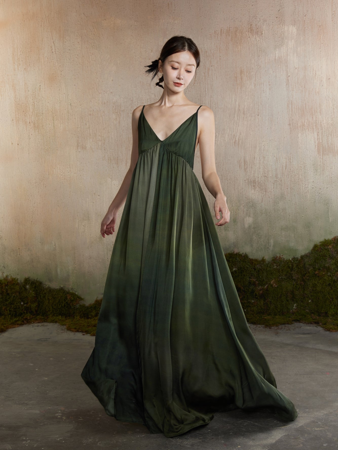 Glossy Lon Elegant Camisole V-Neck One-Piece – ARCANA ARCHIVE