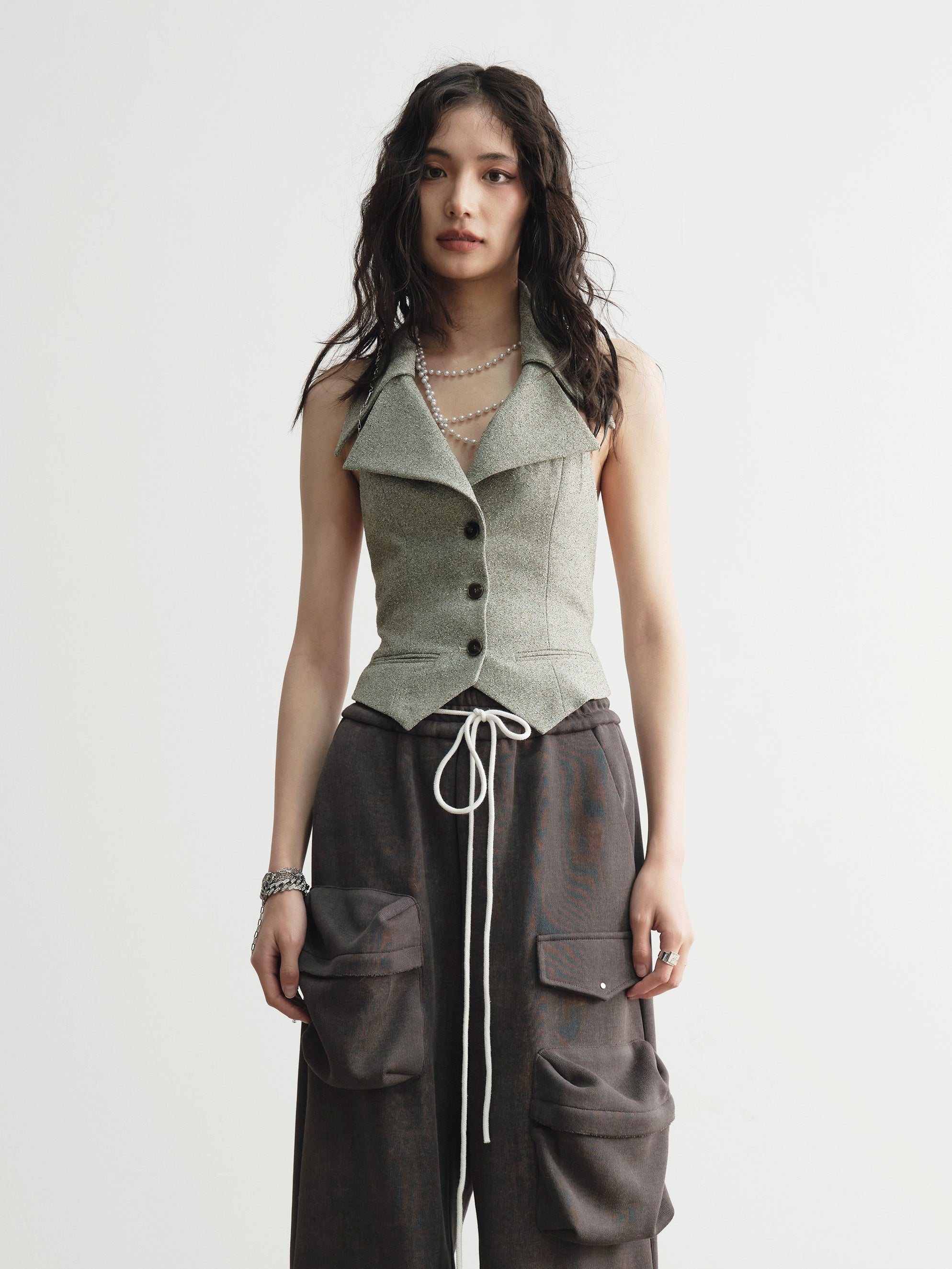 Backless Halter Neck Vest – ARCANA ARCHIVE